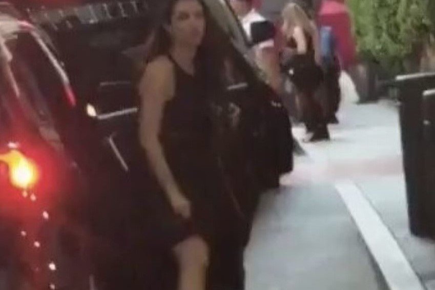 المرشد والفستان... مهسا أميني تُبعَث من جديد؟ - ASAS Media